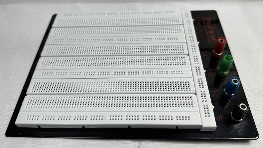 Project Board Protoboard de 2390 puntos para proyectos de electronica – Electronica Cecomin
